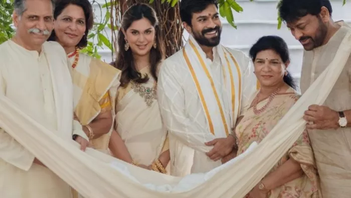 Ram Charan ने बेटी को दिया ये खास नाम, नामकरण से शेयर कीं तस्वीरें ...