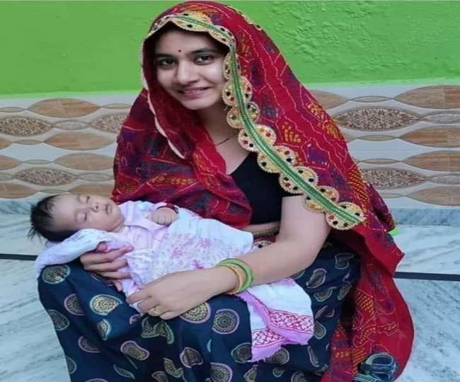 राजस्थान की IAS अधिकारी का देसी लुक जमकर हो रहा वायरल, सोशल मीडिया पर ...