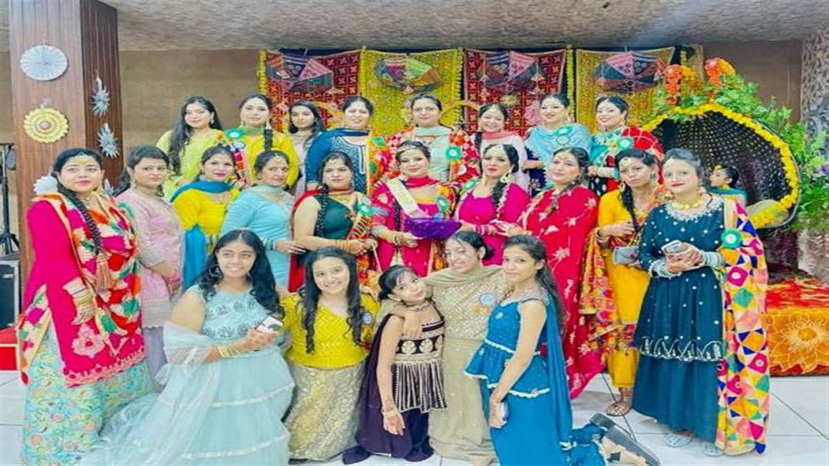 सनसिटी कालोनी महिला मंडल ने मनाई तीज - Suncity Colony Mahila Mandal ...