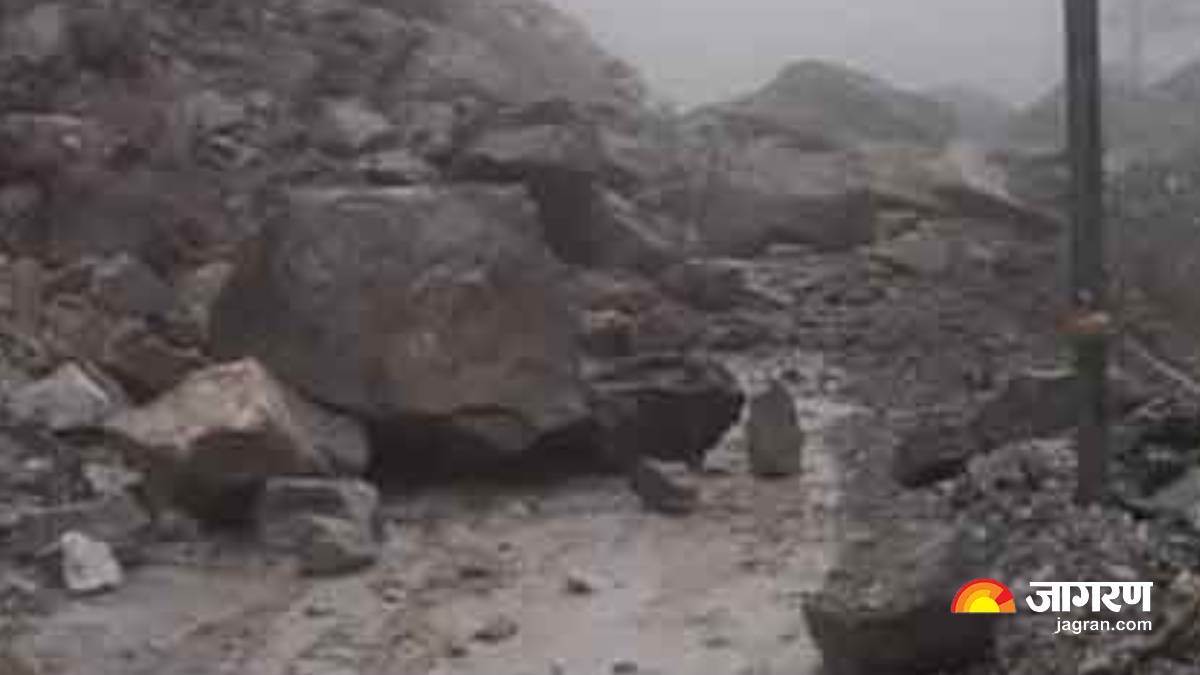 टिहरी में देवली-कस्तल मार्ग पर दो दिन सुचारु रहने के बाद फिर ठप आवागमन ...