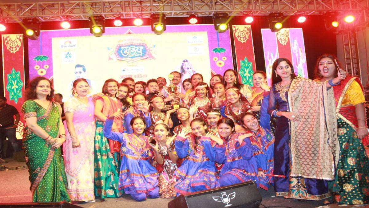 जागरण डांडिया का जमा रंग, झूमे सिलीगुड़ी शहरवासी, लाइमलाइट हाई स्‍कूल ...