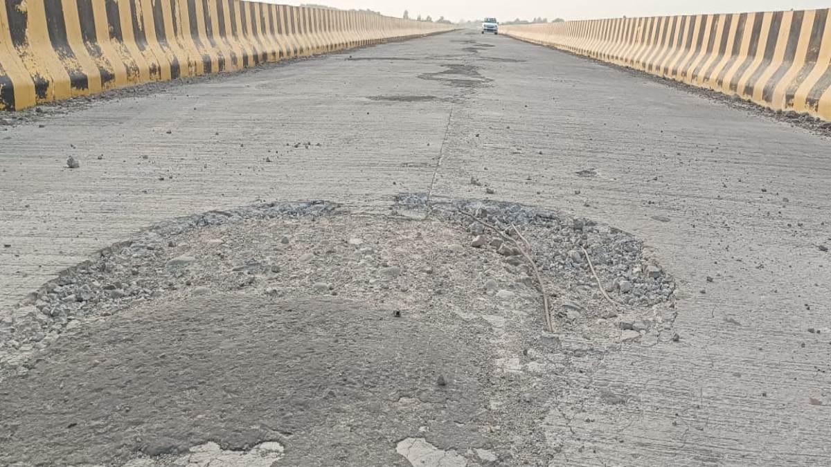 Kathua News : जिले से रोज पंजाब जाने वाले अवैध खनन मैटेरियल के भारी ...