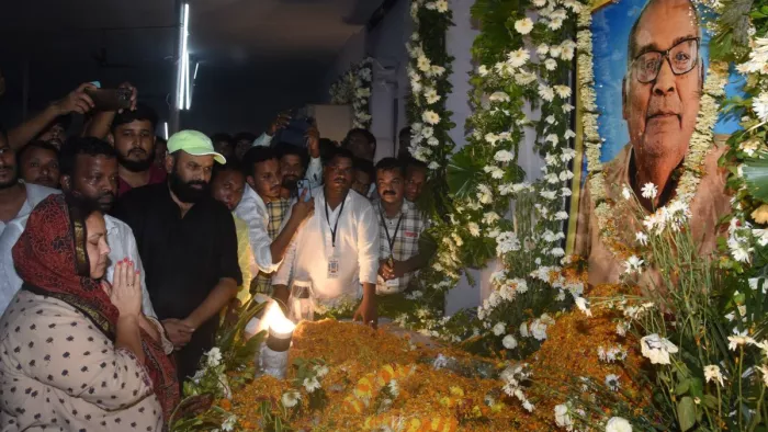 मीसा भारती से लेकर हेमंत सोरेन तक..., पप्पू यादव के पिता की श्रद्धांजलि ...