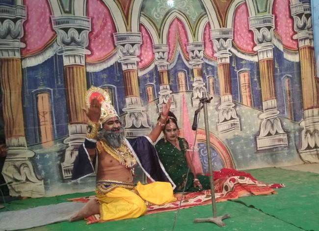 ..रघुकुल रीति सदा चली आई, प्राण जाए पर वचन न जाई - ... Raghukul customs ...