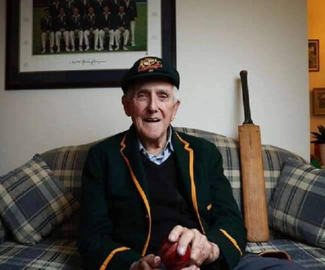 टेस्ट मैच में पहली बार शतक बनाने और 10 विकेट हासिल करने वाले दिग्गज का ...