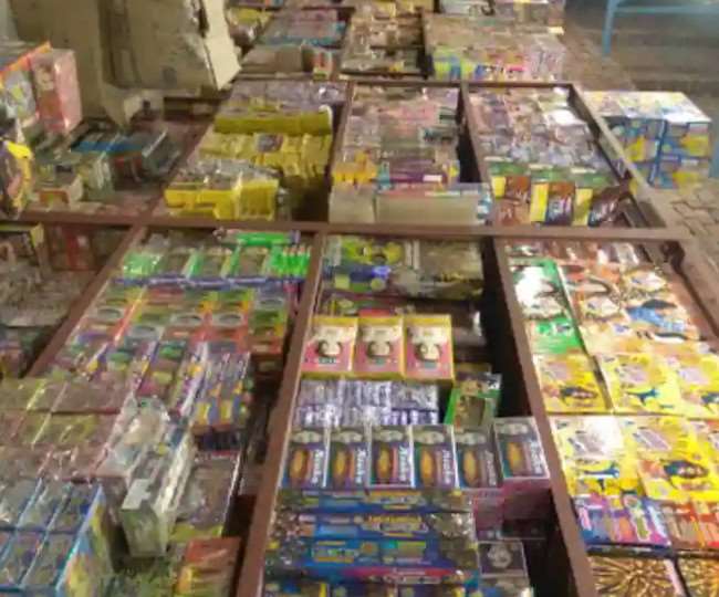 Fire Crackers Stalls In Jammu : दीपावली की आतिशबाजी के लिए दस जगह ...