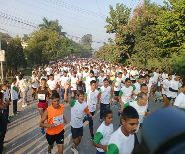 Run For Unity Photos : नशा उन्मूलन का संदेश लेकर दून के साथ दौड़े सीएम ...