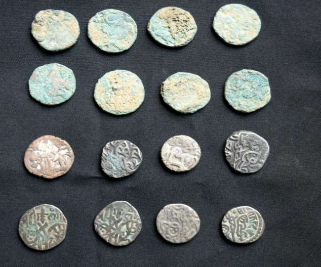 बागपत में मिले पृथ्वीराज चौहान शासनकाल के दुर्लभ 16 सिक्‍के, इतिहास के ...