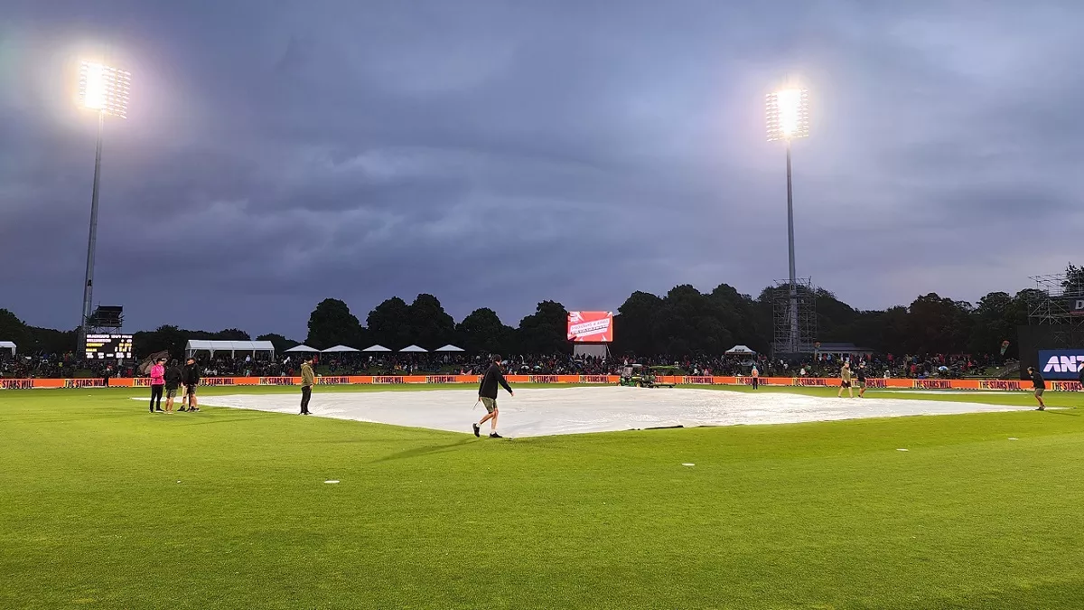 Ind vs NZ 3rd ODI: बारिश की वजह से रद हुआ तीसरा मैच, न्यूजीलैंड ने 1-0 ... Ind vs NZ 3rd ODI: बारिश की वजह से रद हुआ तीसरा मैच, न्यूजीलैंड ने 1-0 ...