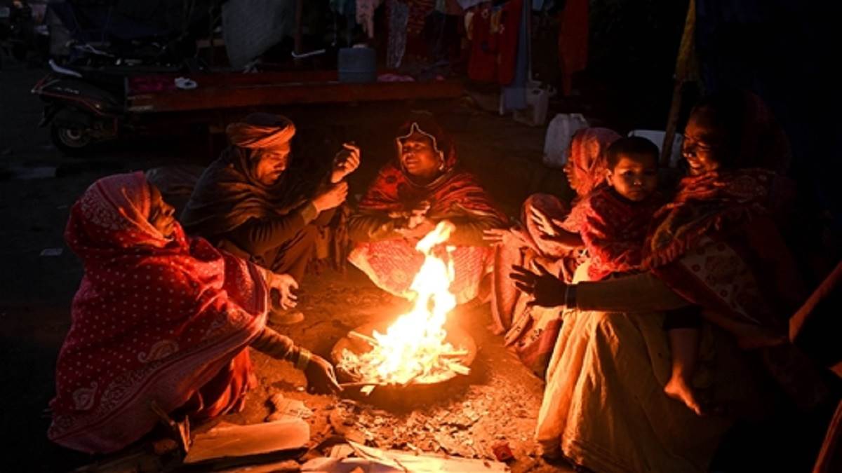 Delhi Cold Wave: दिल्ली में शीतलहर छह दिन ढाएगी सितम, 3 से 4 डिग्री ...