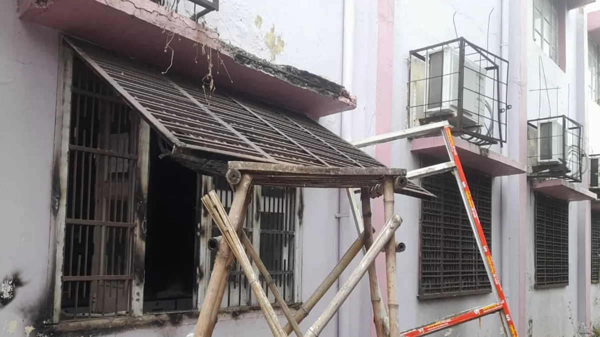 Rewari News: बैंक में घुसे चोरों से नहीं टूटा लॉकर तो चुराकर ले गए ये ...