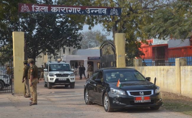 जेल का किया औचक निरीक्षण, सफाई व्यवस्था को सराहा - Surprised the prison ...