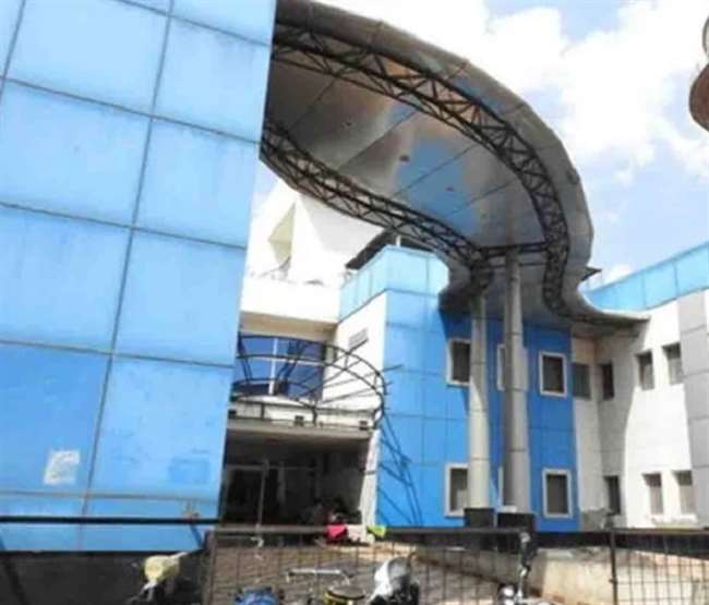 GSVM Kanpur मेडिकल कॉलेज के हैलट अस्पताल का प्राइवेट वार्ड-50 होगा थ्री ...