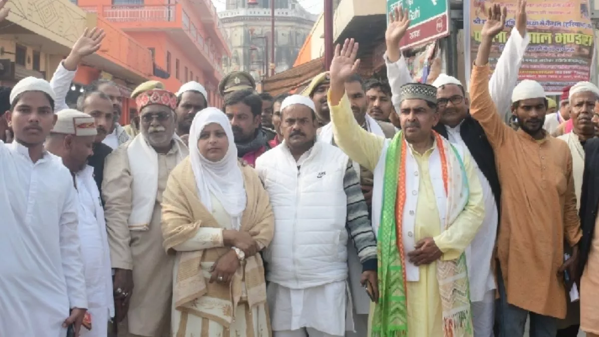 350 मुस्लिमों के साथ रामलला के दर्शन करने पहुंचे राजा रईस और शेर अली ...