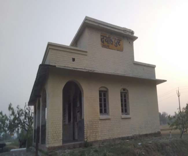 रंग लाई ग्रामीणों की पहल, प्रयागराज में दयालपुर हाल्ट को सुंदर बनाने का ...