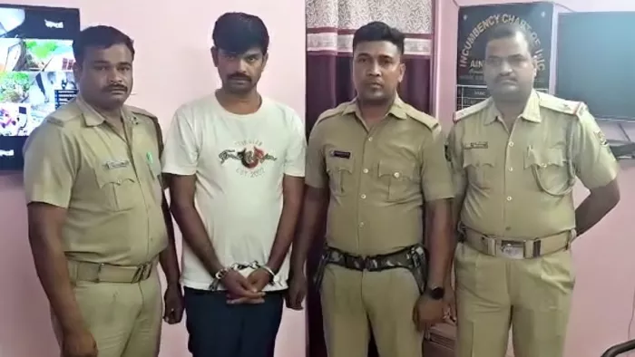 Odisha Crime News: कोलकाता के अलीपुर जेल से चलाता था गैंग, अब पुलिस की गिरफ्त में आया कुख्यात ...