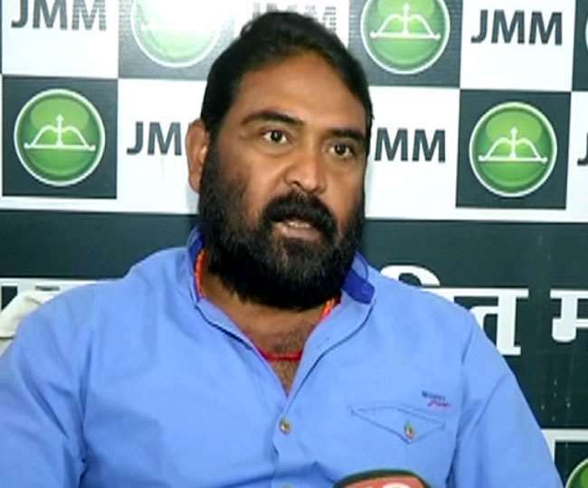 झामुमो ने केंद्र पर फिर साधा निशाना, वैक्सीन बनाने वाली कंपनियों व निजी ...