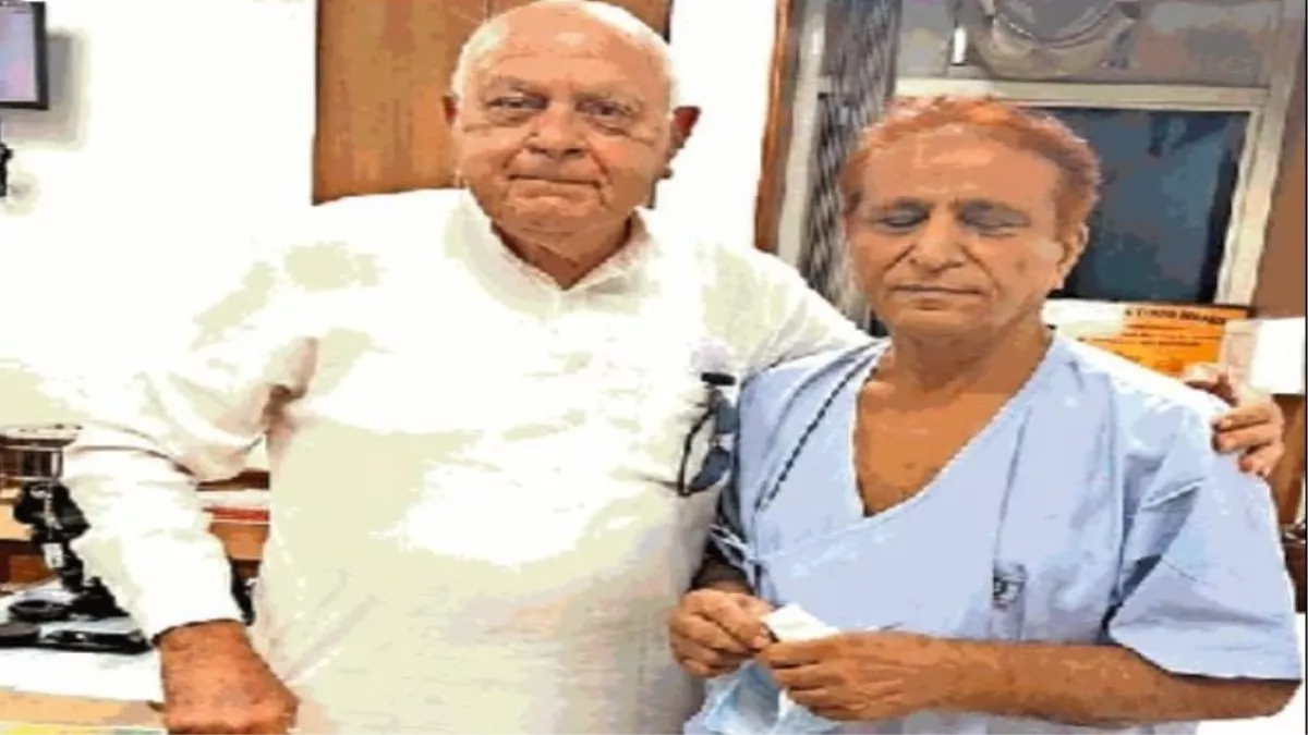 Azam Khan से मिलने पहुंचे जम्मू कश्मीर के पूर्व मुख्यमंत्री फारुक ... Azam Khan से मिलने पहुंचे जम्मू कश्मीर के पूर्व मुख्यमंत्री फारुक ...
