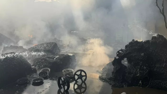 Gurgaon Fire: गाड़ियों के सीट कवर बनाने वाली कंपनी में लगी आग, राहत ...