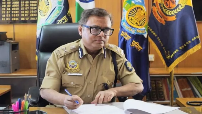 DGP ने बांटे डीजी डिस्क अवॉर्ड, कार्यकारी डीजीपी ने 2 घंटे बाद किए ...