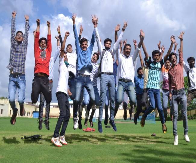 Agra UP Board Result 2021: आगरा में हाईस्कूल और इंटरमीडिएट का रिजल्ट ...