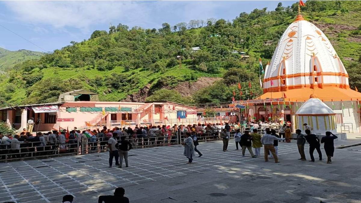 Buddha Amarnath Yatra 2022: पहले जत्थे में 1056 भक्तों ने किए बाबा ...