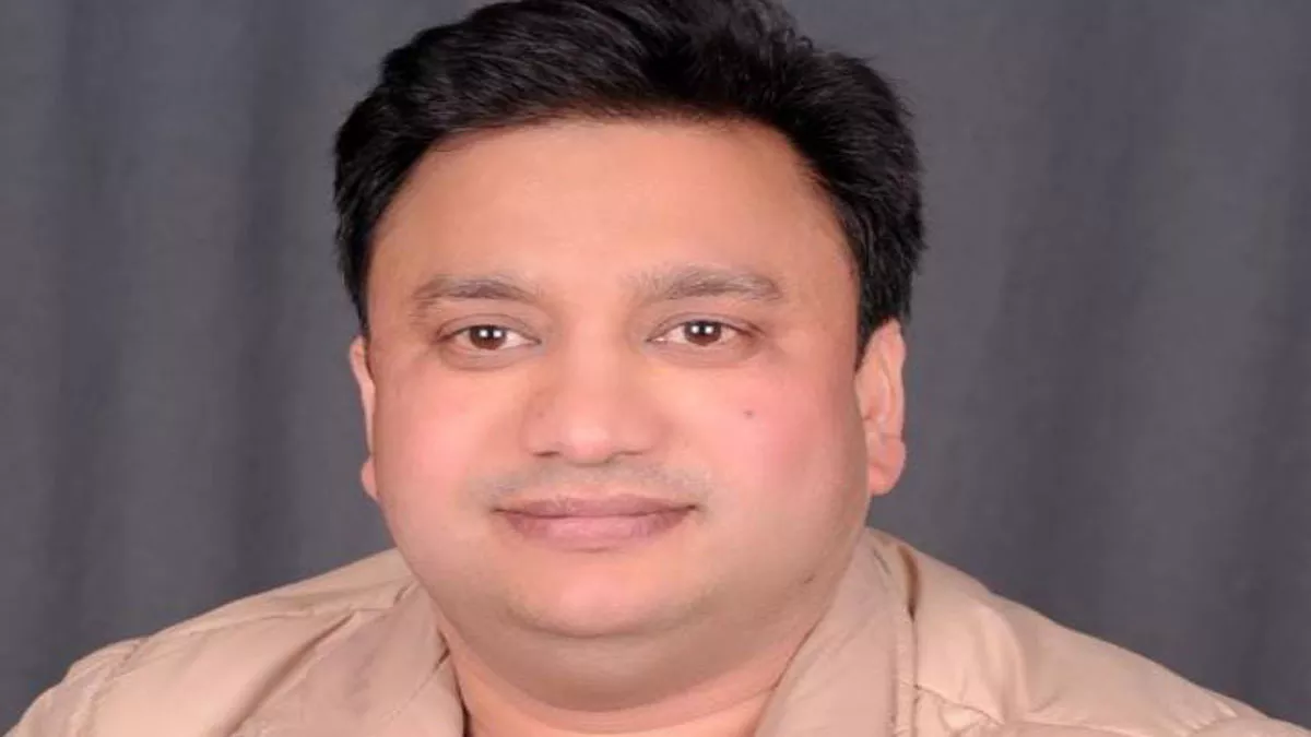 Uttarakhand Politics: कांग्रेस को झटका, महेंद्र सिंह राणा ने छोड़ी ...