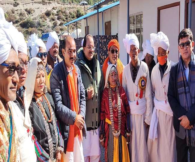 दस हजार की फीट की ऊंचाई पर व्यास घाटी में चल रहे शिवोत्सव का समापन ...