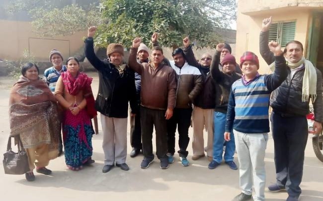 कड़ाके की सर्दी से धूप ने दी राहत बाजार में दिखी रौनक