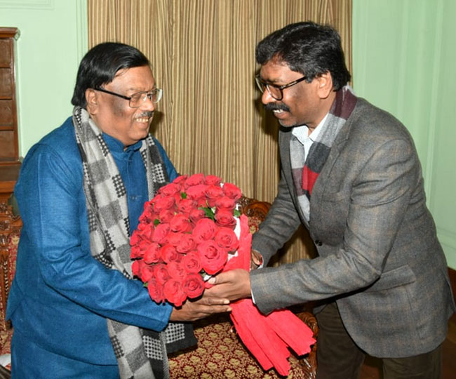 Jharkhand Government: राज्‍यपाल ने स्टीफन मरांडी को दिलाई प्रोटेम ...