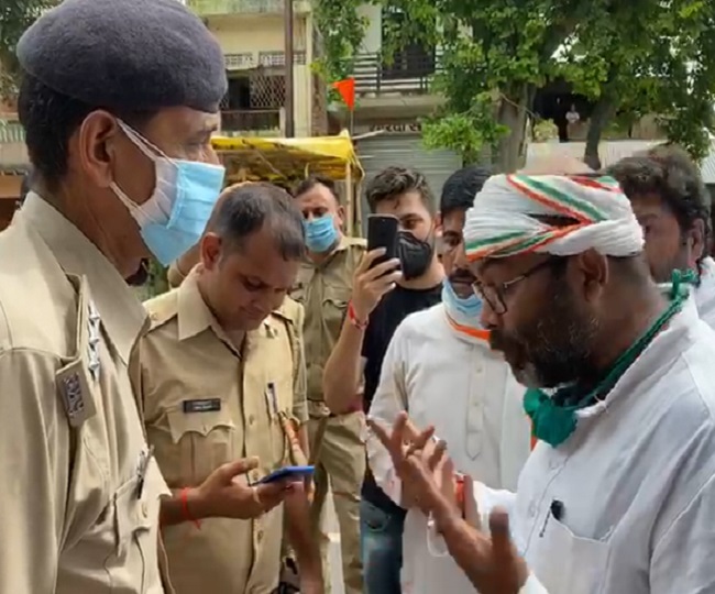 बलिया जाते वक्त हिरासत में लिए गए लल्लू देर शाम छूटे, अतिथि गृह में रहे ...