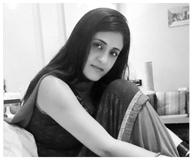 'श्रीकृष्ण' की यशोदा रियल लाइफ में है बेहद ग्लैमरस, कन्नड़ फिल्मों की ...