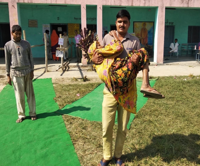 Gangoh Assembly By Poll 2019 कड़ी सुरक्षा के बीच गंगोह उपचुनाव में हुआ ...