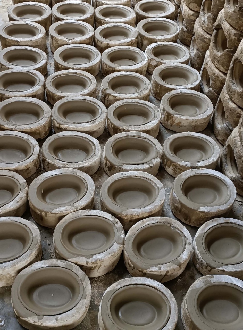 Local to vocal: भटि्टयों में गुम हुई चिनहट पॉटरी की खनक, अब फिर से जगी ...