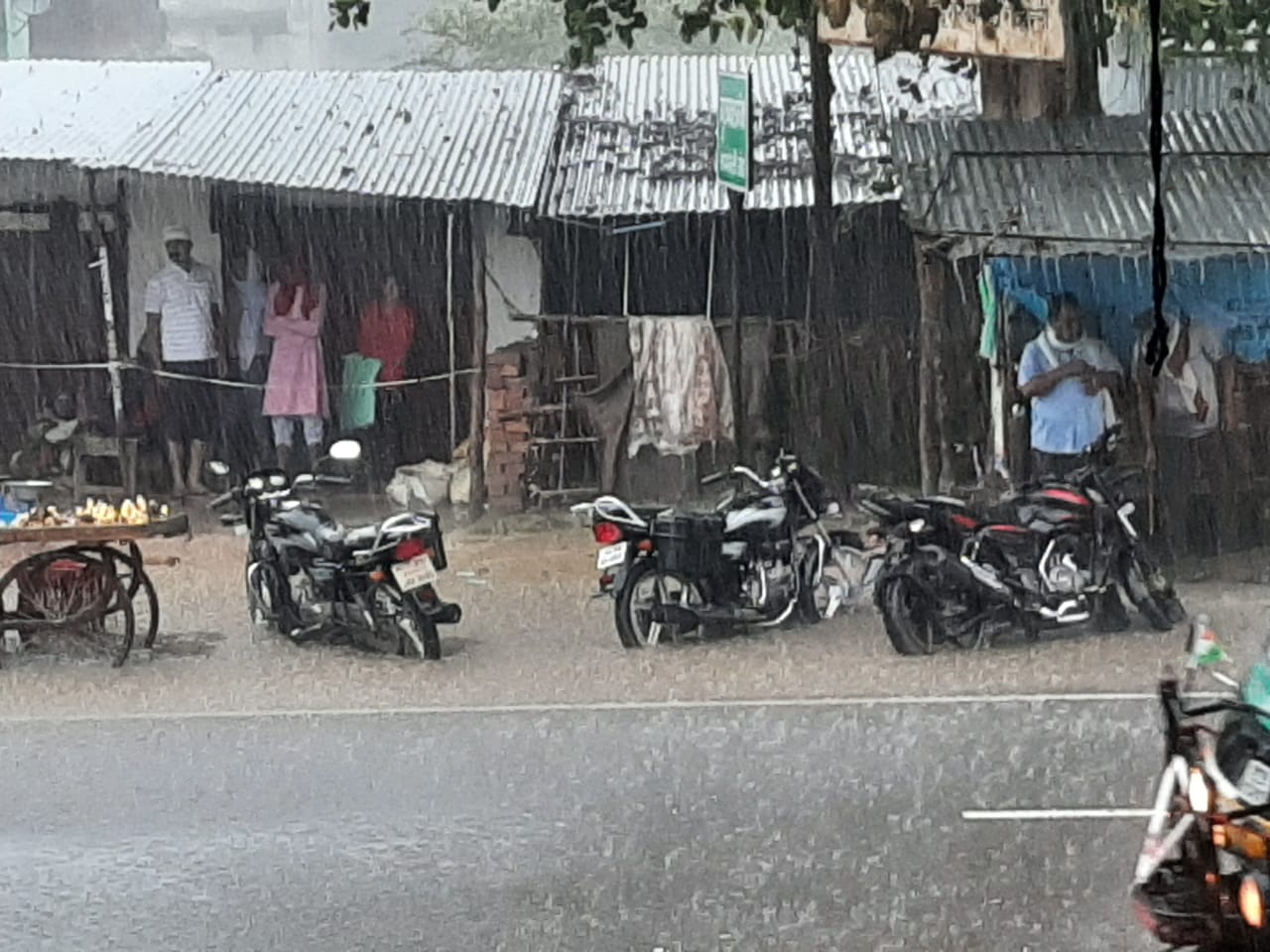 Monsoon in Lucknow: खत्म हुआ इंतजार, राजधानी समेत कई जिलों में बारिश का ...
