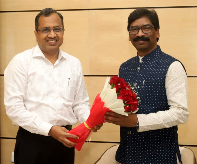 CM हेमंत से मिले CCL सीएमडी, झारखंड की बकाया राशि का करें भुगतान - CCL ...