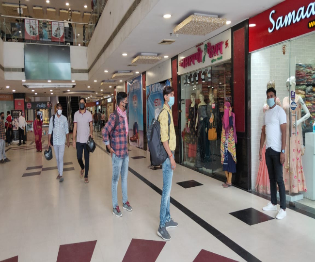 गोरखपुर में खुल गए मॉल व होटल, इन नियमों का करना होगा पालन Gorakhpur ...