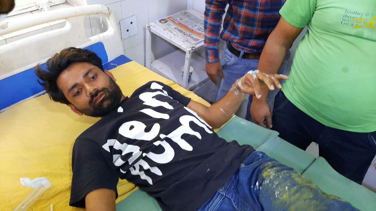 मुरादाबाद में शाह बुलाकी साहब की दरगाह पर पतीला पलटा, 12 झुलसे ...