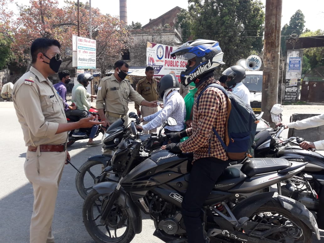 Lockdown का उल्लंघन करने वालों को बरेली डीएम ने ट्वीट कर दी चेतावनी ...