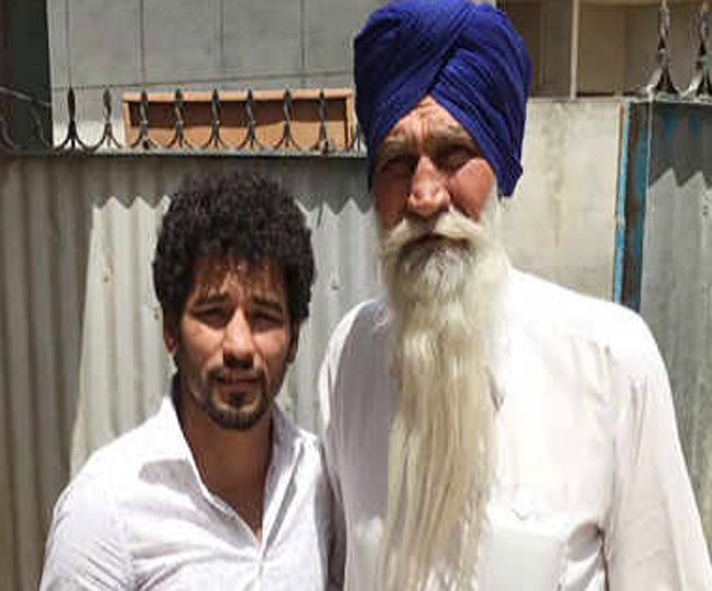 अफसोस! मुहम्मद अली से भिड़ने वाले कौर सिंह आज जी रहे गुमनामी का जीवन ...