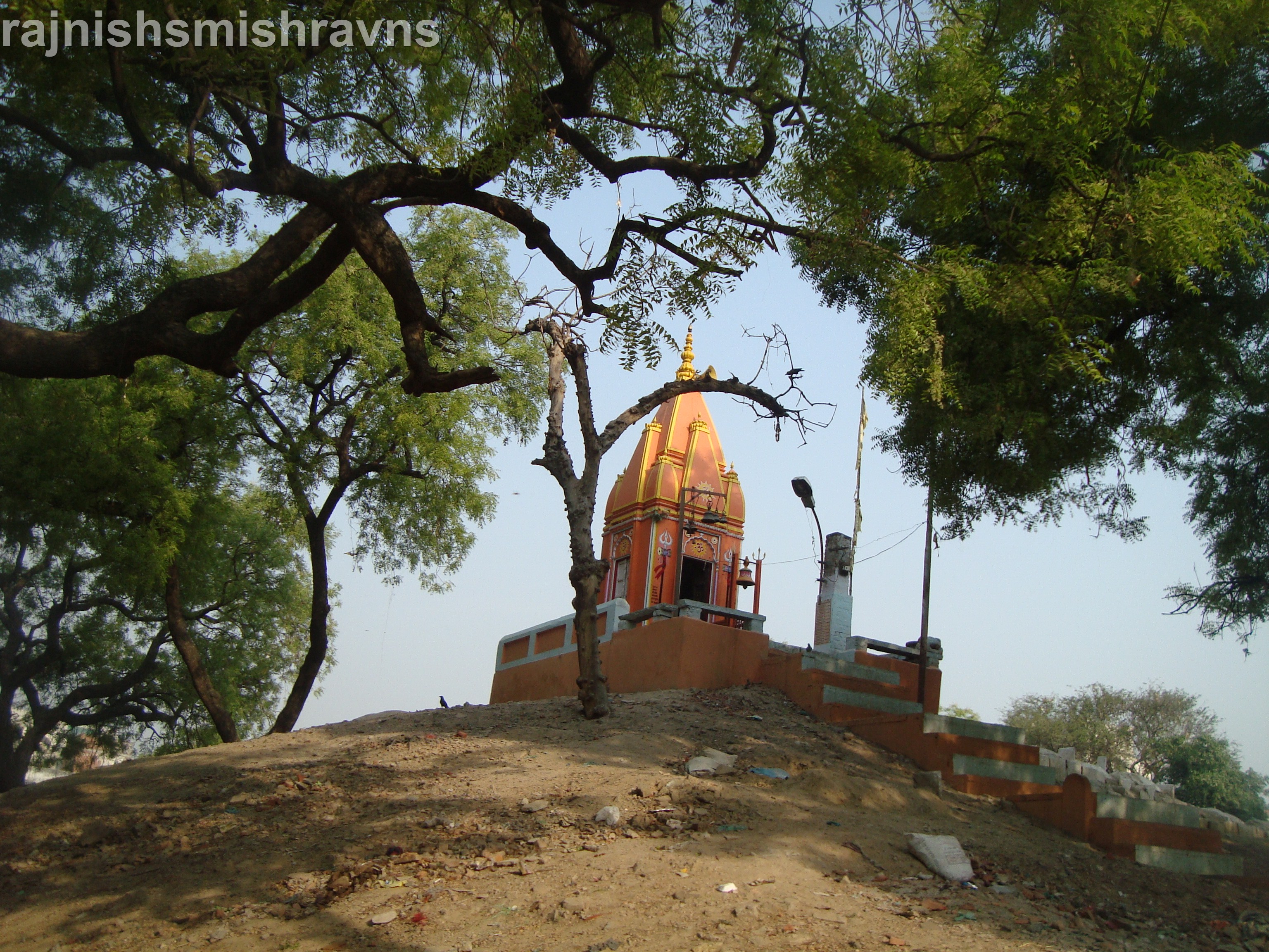 वाराणसी के प्रमुख मंदिरों और स्थलों का होगा सुंदरीकरण, नवदुर्गा समेत कई ...
