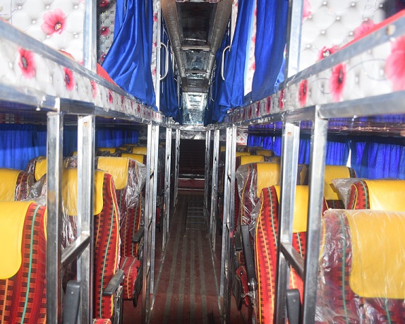 कन्नौज बस हादसा : साधारण बस को बना देते हैं स्लीपर, फिर शुरू होता है ...