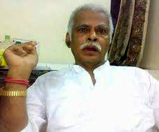 गणित के कठिन सवालों को चुटकियों में सुलझाने वाले वशिष्ठ बाबू का जीवन था ...