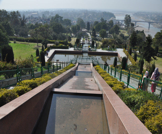 Bagh-e-Bahu : जम्मू का मुगल गार्डन है बाग-ए-बाहू पार्क, एक बार परिवार ...