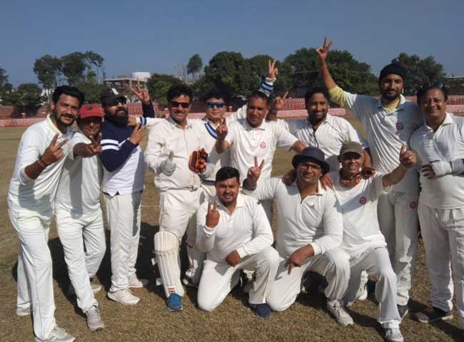 Ajay Gautam Memorial Cricket Tournament: देहरा वारियर्स और हिल फाइटर की ...