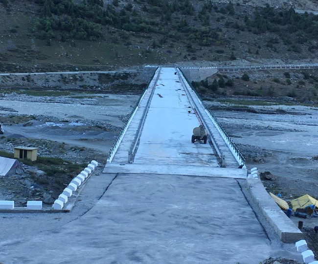 भारतीय सेना को मजबूती देगा मनाली-लेह मार्ग पर बना सबसे लंबा पुल, कल ...