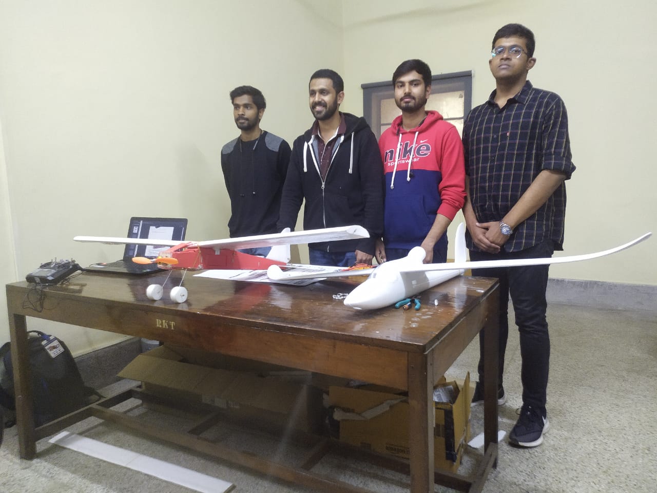 15 हजार रुपये में बना रहे 1.2 किलो का ड्रोन, एयरोस्पेस में बीआइटी मेसरा ...