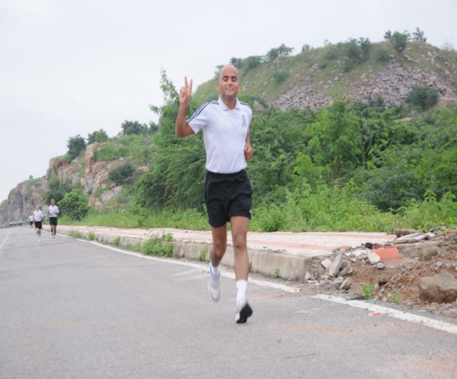 पिता की हत्या में देखी पुलिस की लापरवाही तो छोड़ दी 22 लाख की नौकरी, बन ...