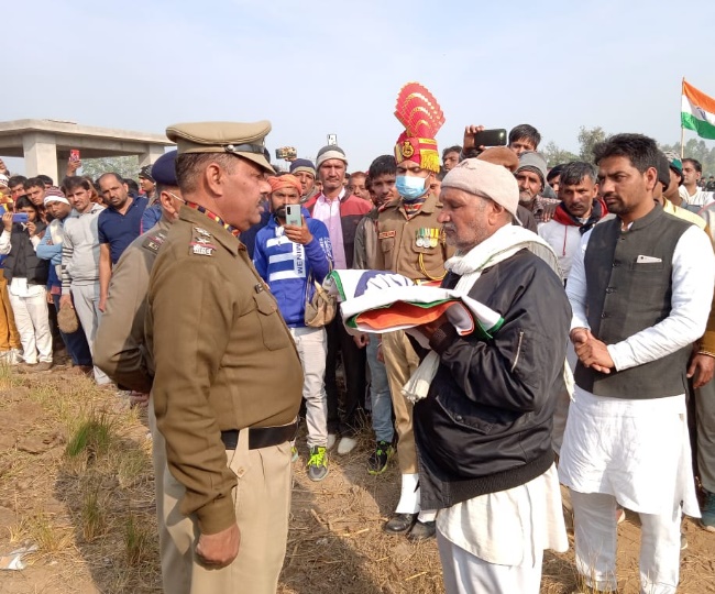 किसान आंदोलन में ड्यूटी के दौरान जींद के जवान का निधन, ढाई साल के बेटे ...