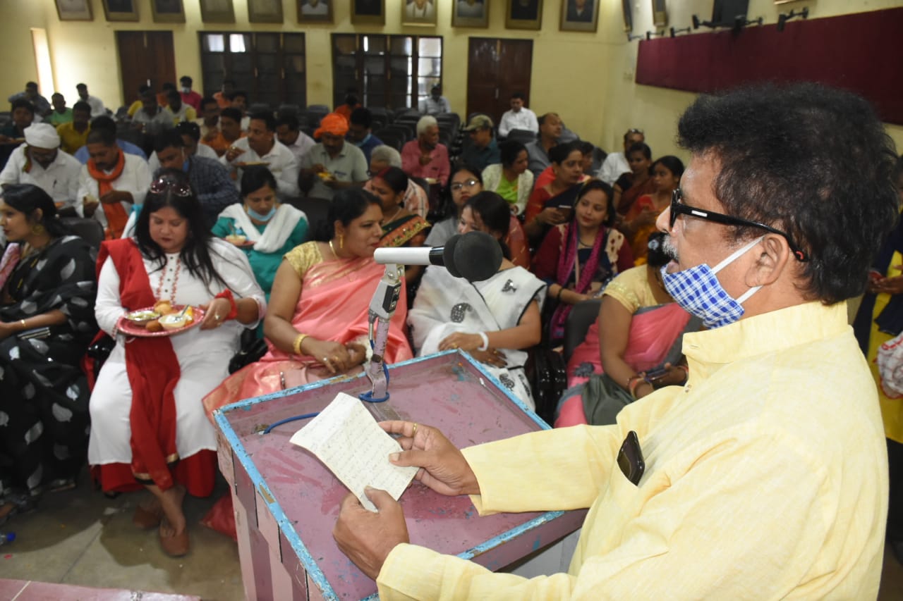 अपर पुलिस आयुक्‍त सुभाष चंद्र दुबे बोले- 'वाराणसी के व्यापारियों से ...